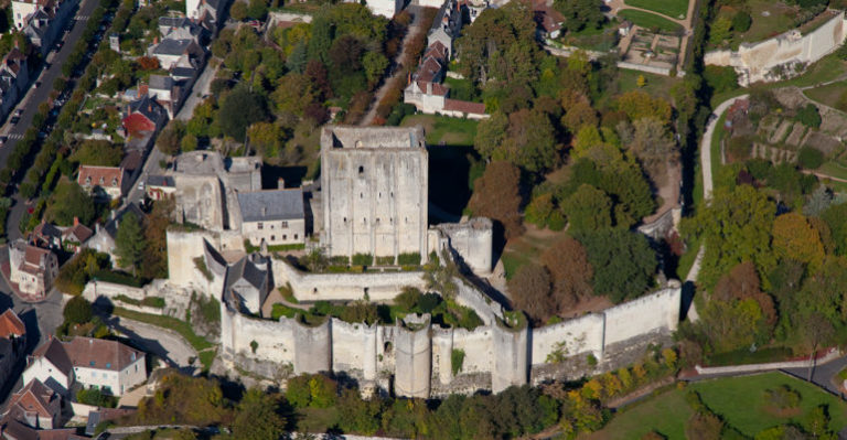 Château de Loches (Loches Castle) | Metropole Voyage